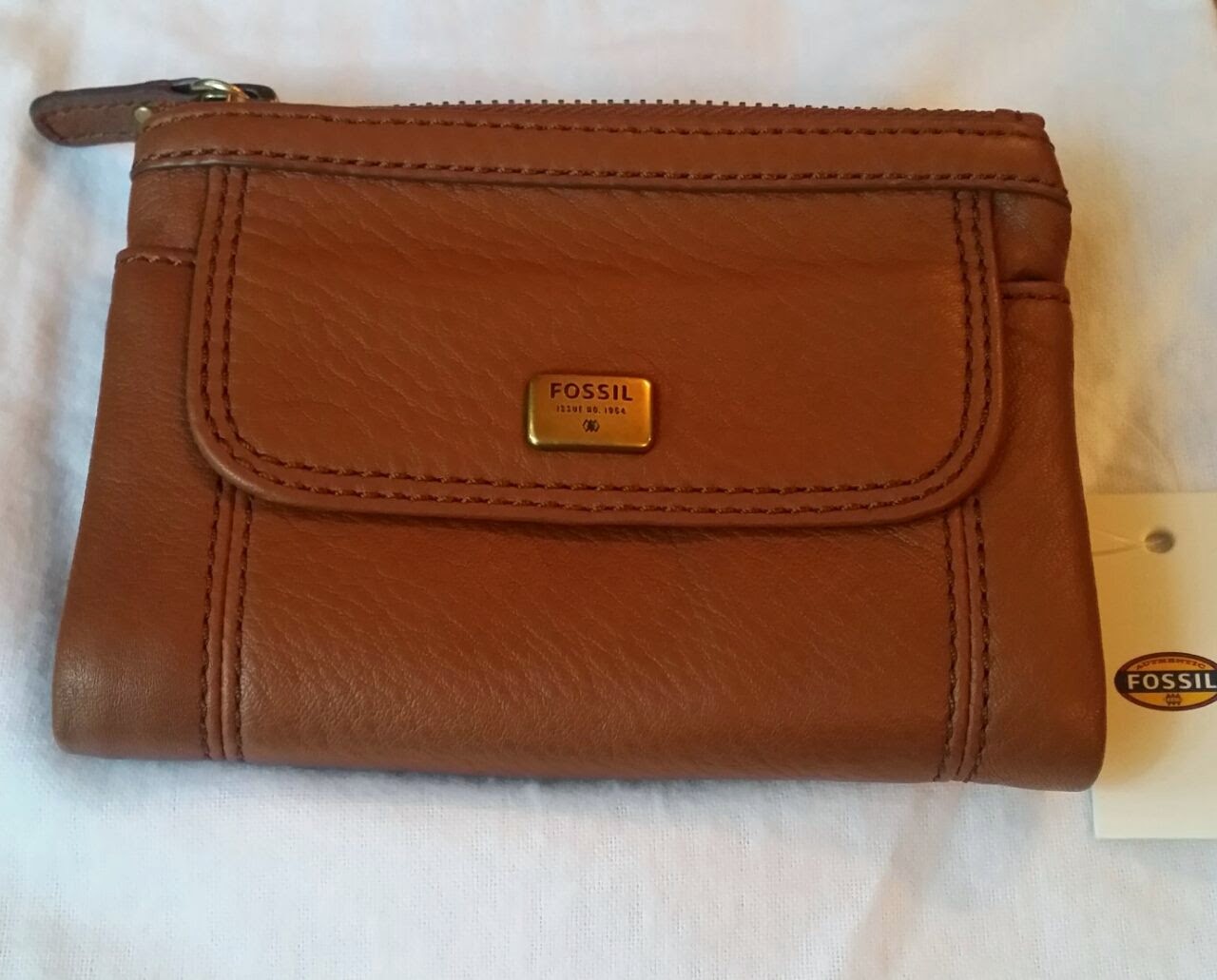 Kadie's Haven: Ready Stock ~ Fossil Emma Leather Wallet
