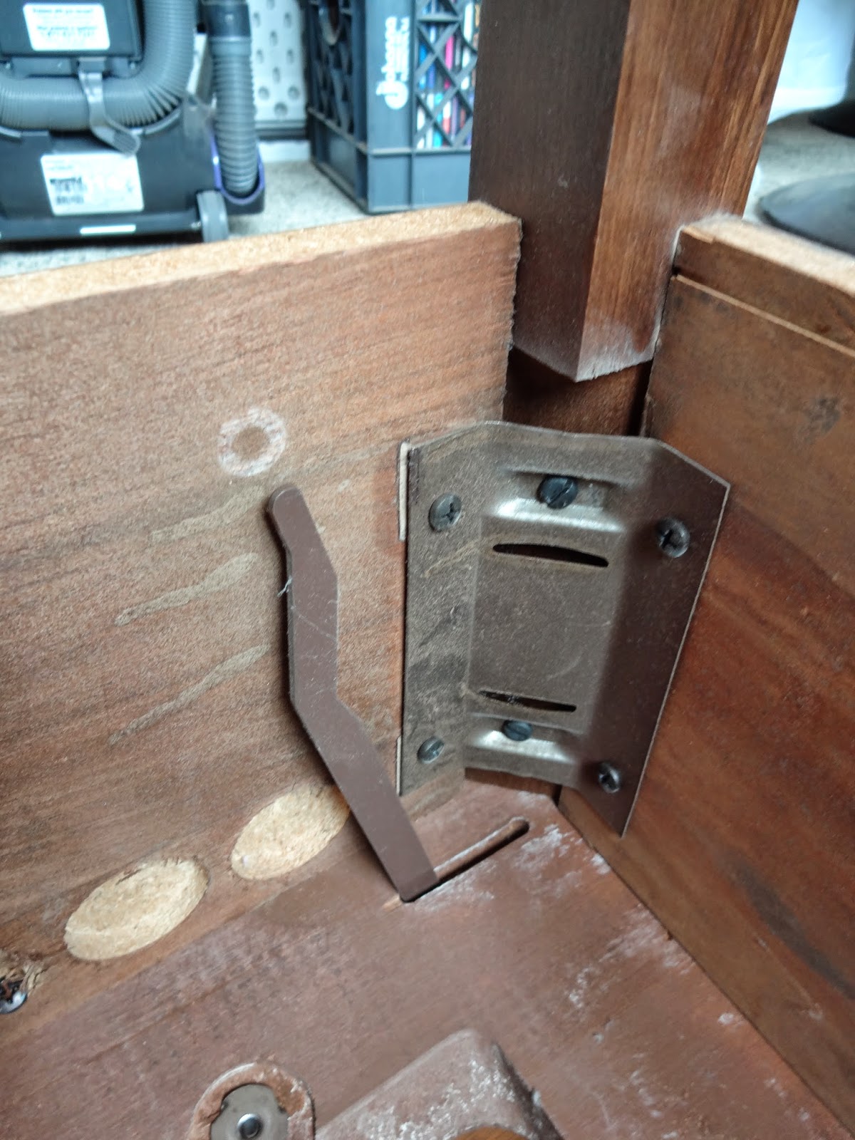 Becca's Crazy Projects: Singer 457 'Stylist' Sewing Machine