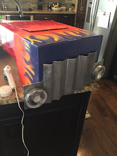 Undeniably Suburban: Transforming Transformer DIY CostumeTutorial