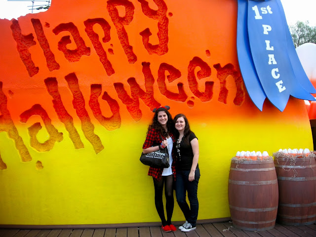 Navigating Disney: Disneyland Past Days: Candy Corn Acres