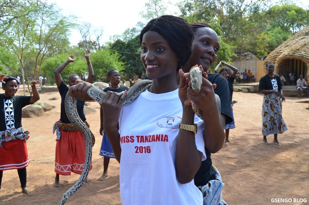 WAREMBO MISS TANZANIA 2016 WAONJA UTALII WA MWANZA = WATEMBELEA ...