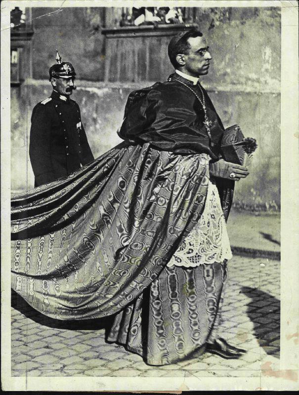 272 - Cardeal Pacelli e S.S Pio XII | Santa Madre Igreja em Fotos