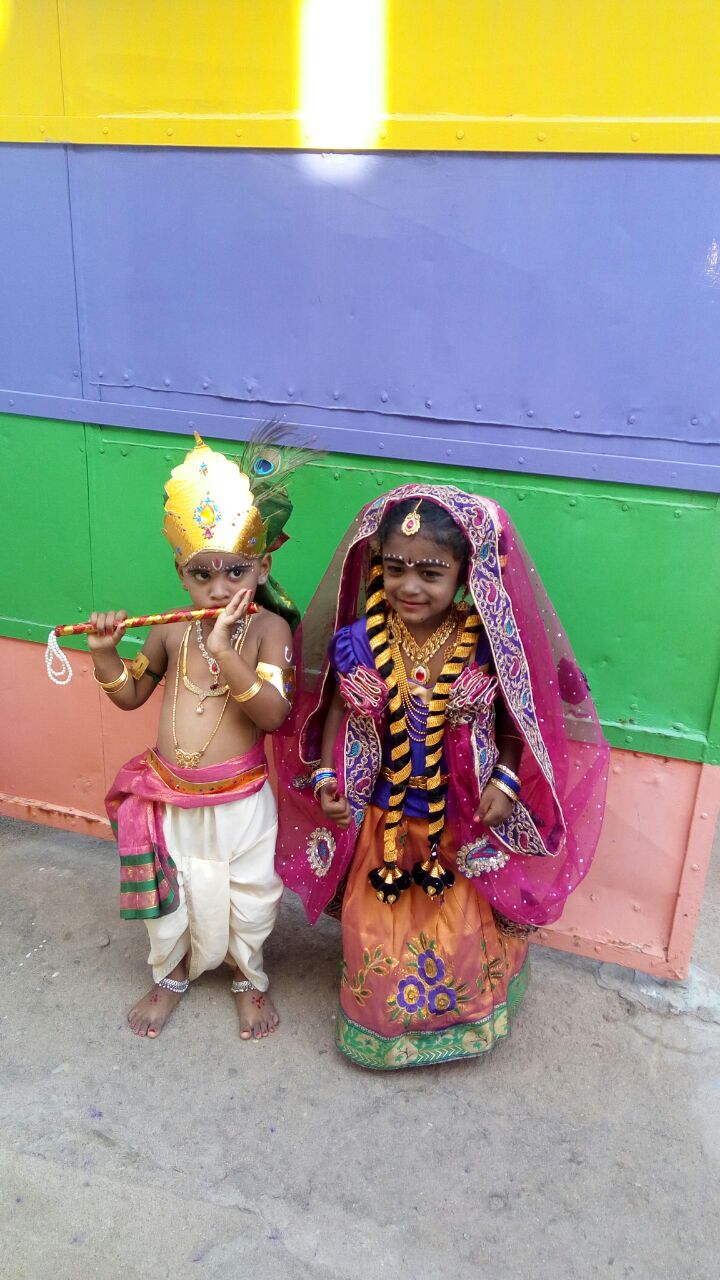 Radhai Costume Dhanuska: Radhai Costume