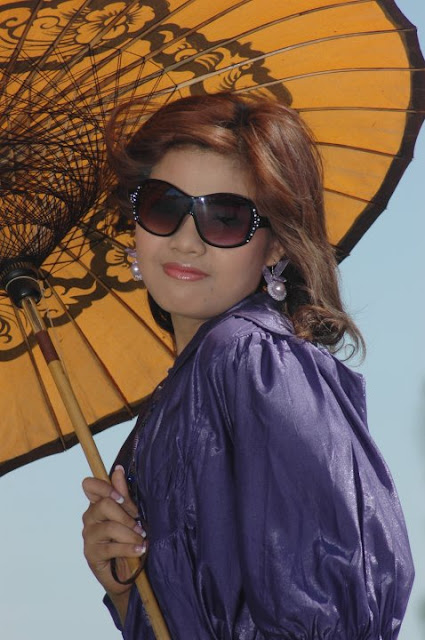 Myanmar Popular Singer, A Thin Cho Swe's Lovely Fashion Photos ...