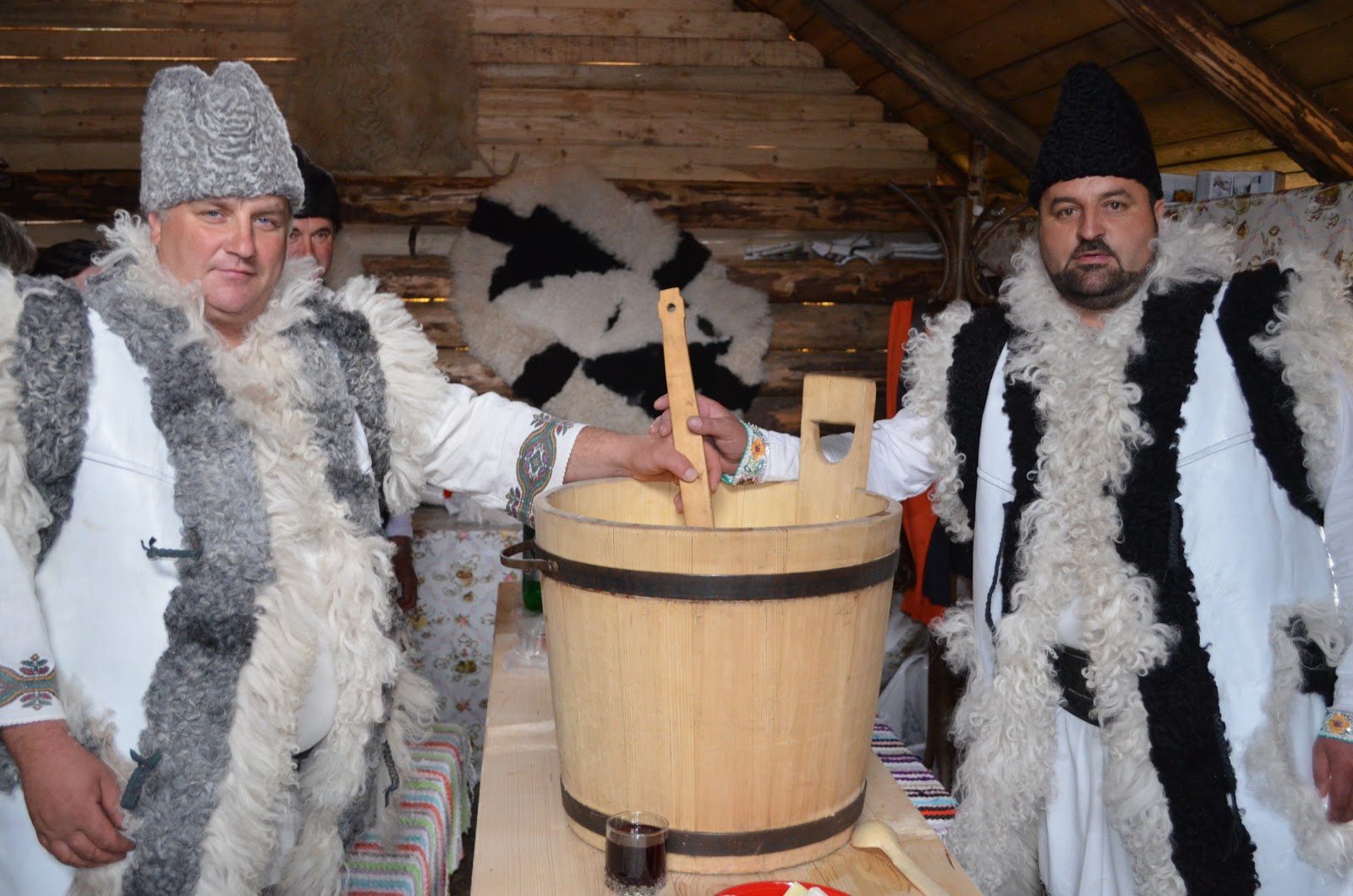 Brosteni in zi de sarbatoare - ORASUL BROSTENI