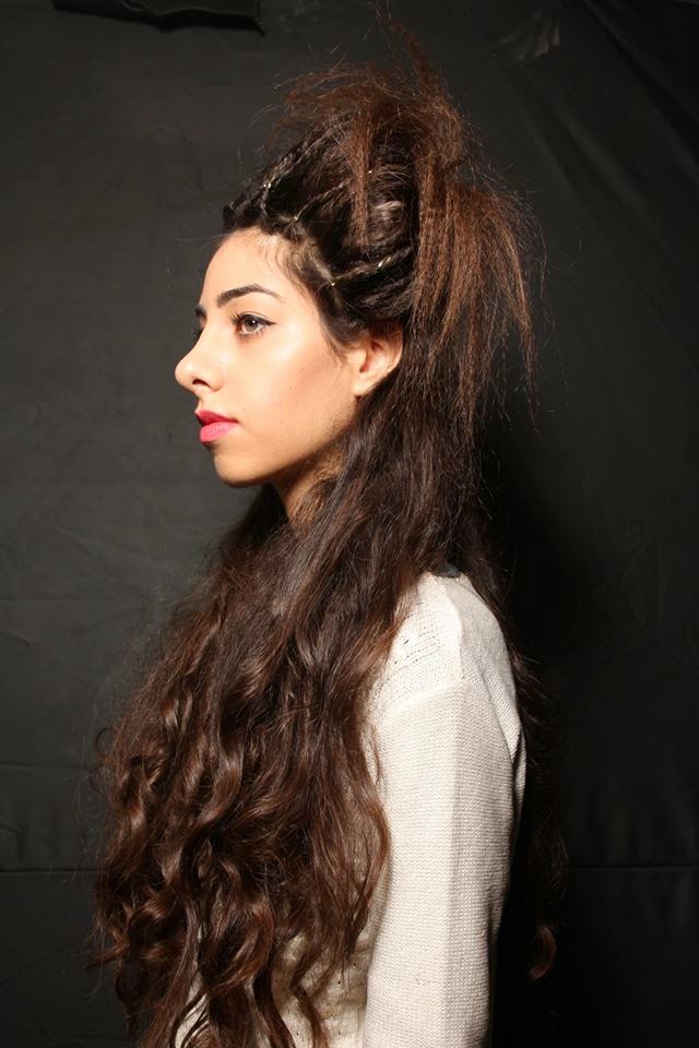 FMS407StavrouARedHeadsandRoyalty