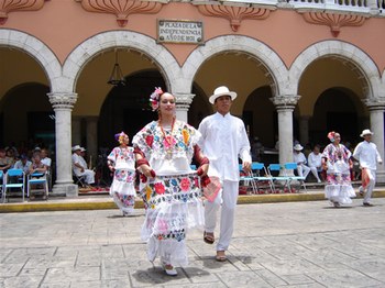 Conoce Yucatán: Vestimenta (Traje típico)