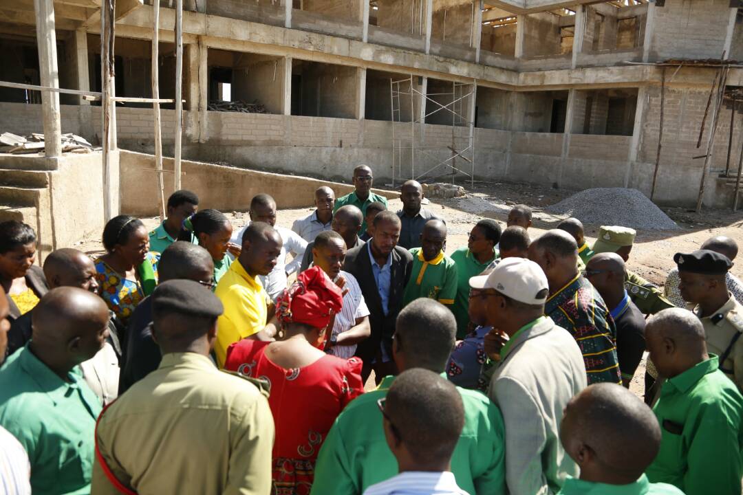 MWENYEKITI WA CCM MKOA AISHAURI SERIKALI KUZIPA KIPAUMBELE WILAYA MPYA ...