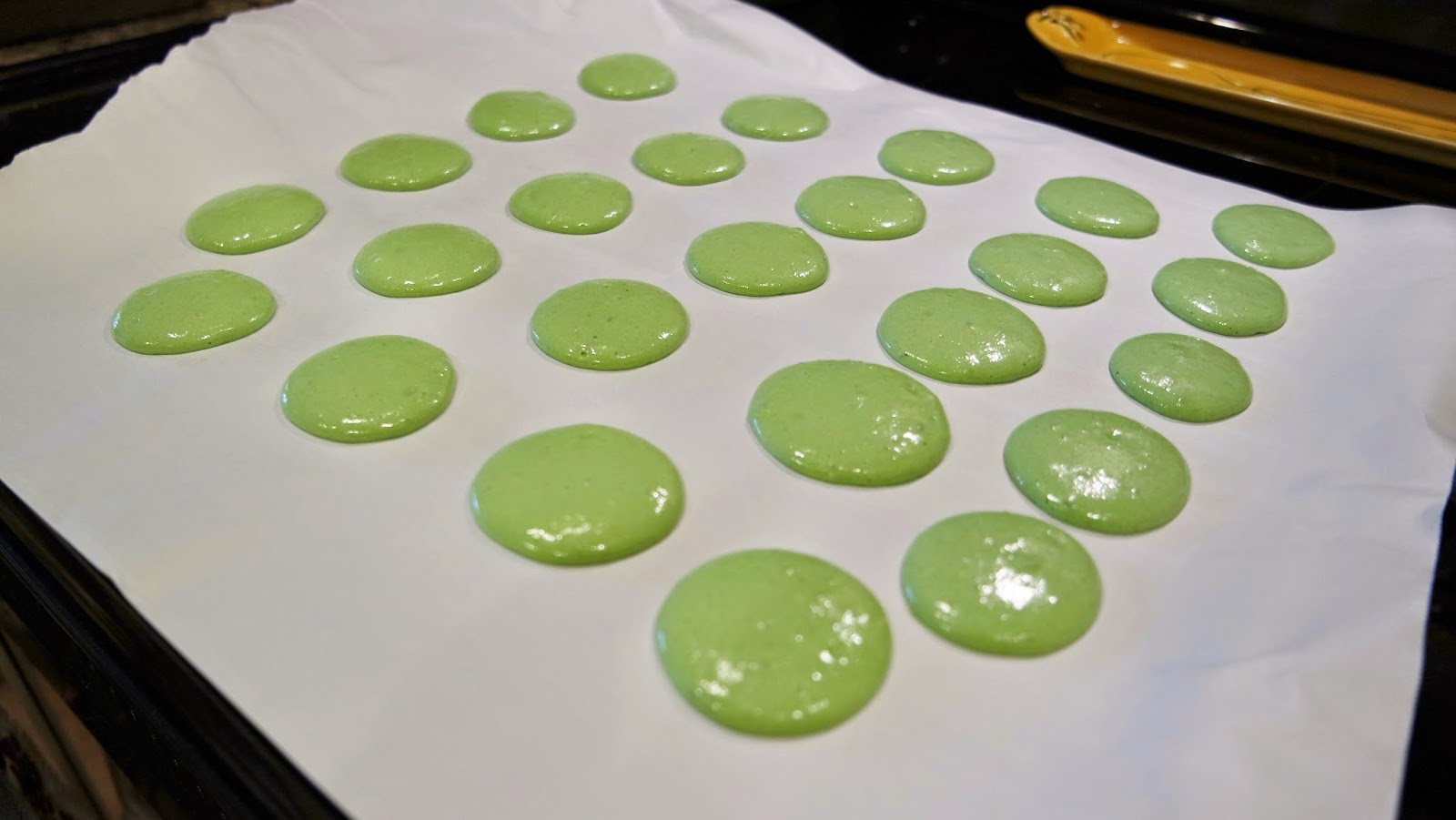 Pancit Princess: Pandan Coconut Macaron with Lychee Ganache filling