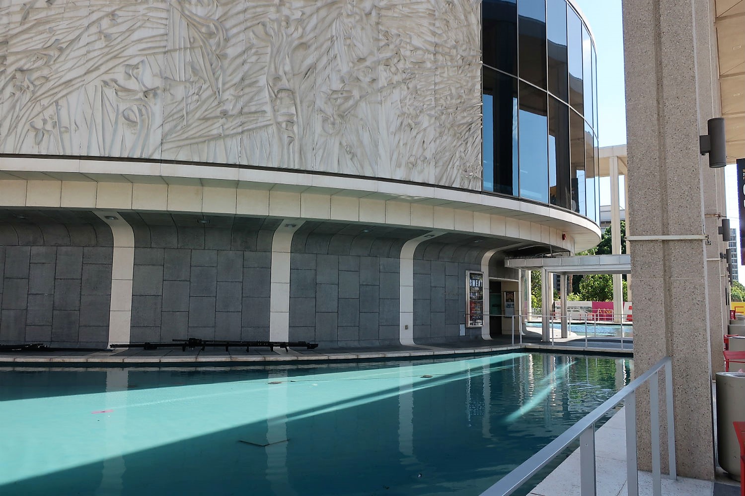 Los Angeles Theatres: Mark Taper Forum