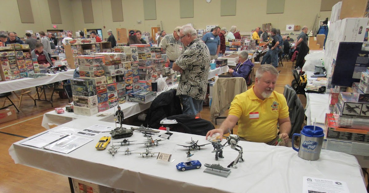 Bob Delaney At Large: Fall Model Car Show in Kirkwood