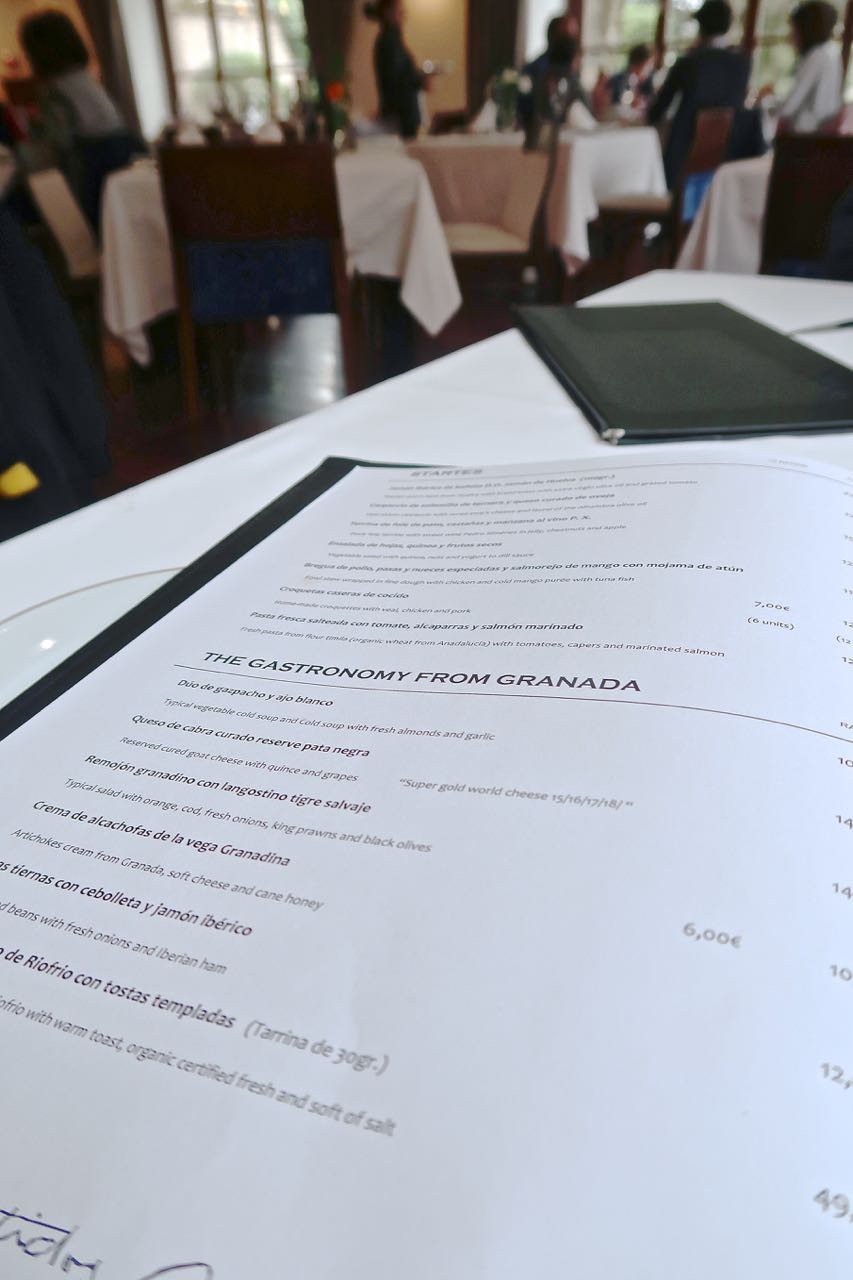 Scrumpdillyicious: Restaurante Calle Real Parador de Granada