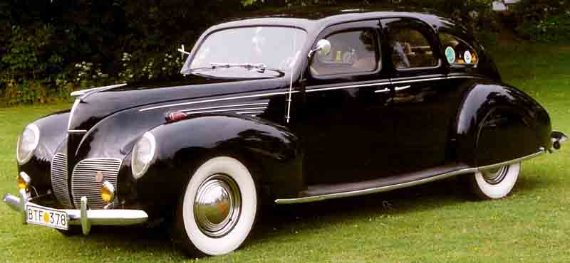 Creswheels: 1938 Lincoln Zephyr V12 4-D Sedan