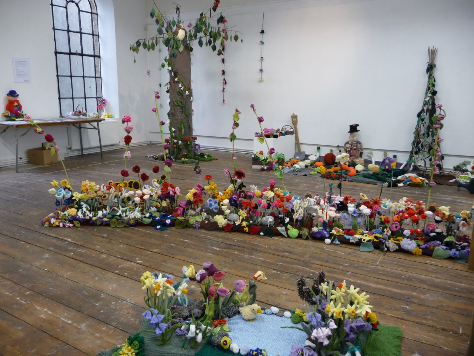 Blooming Marvellous ~ community knitted garden : Knitted Garden is now ...