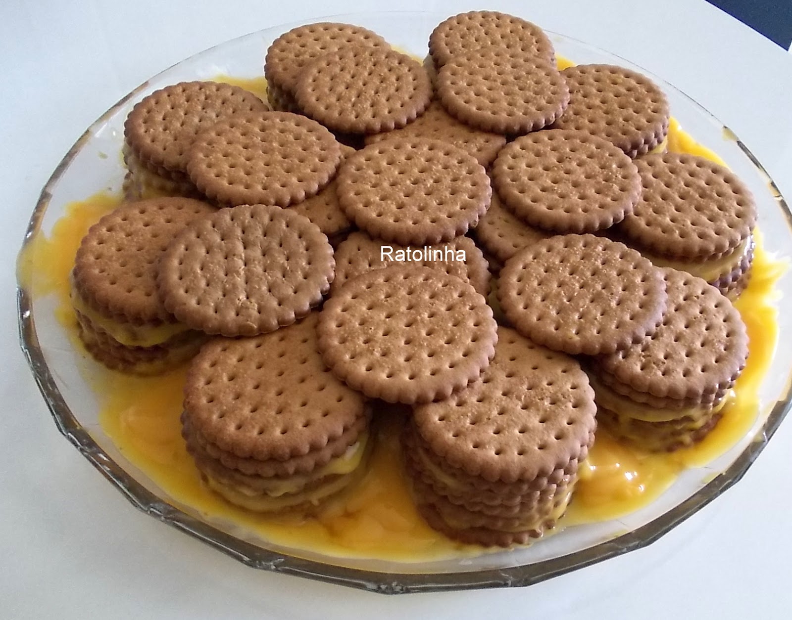 Bolo de Bolacha de Caramelo | Receita rápida e simples de fazer