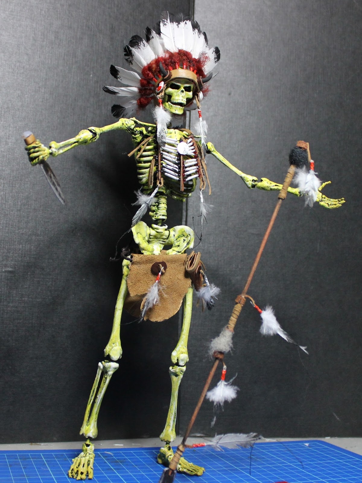 Action figure skeleton by Fattel: 1/6 scale skeleton of native america