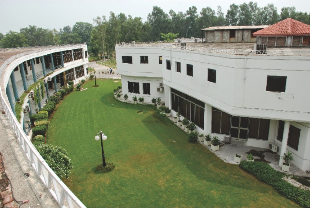 Educational Blog : Photos of Sharif Medical and Dental college Lahore