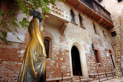 JANE ENTRE LINHAS: Casa de Julieta