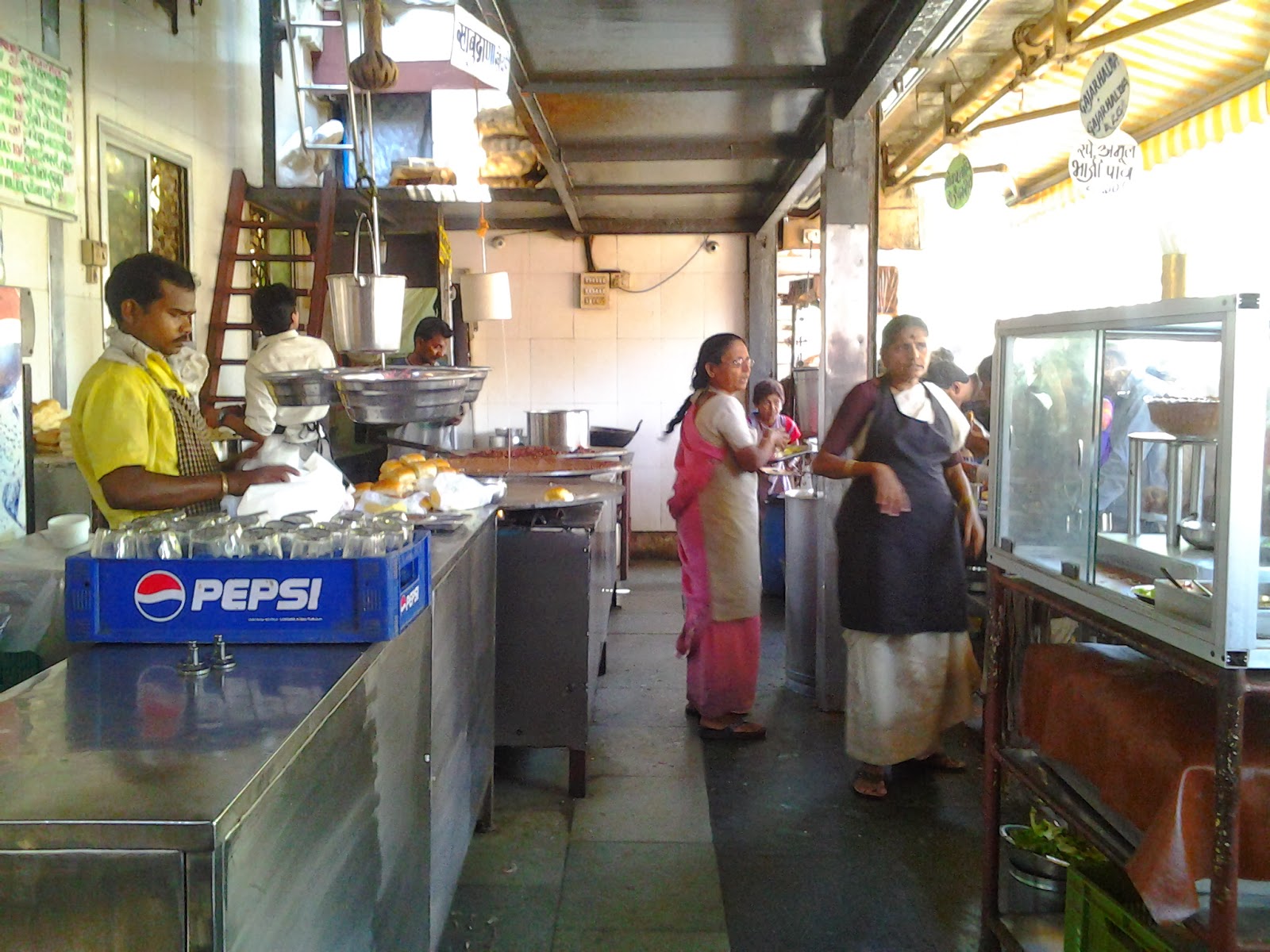 Planet Food India: Cannon Pav Bhaji - the best of the best pav bhaji of ...