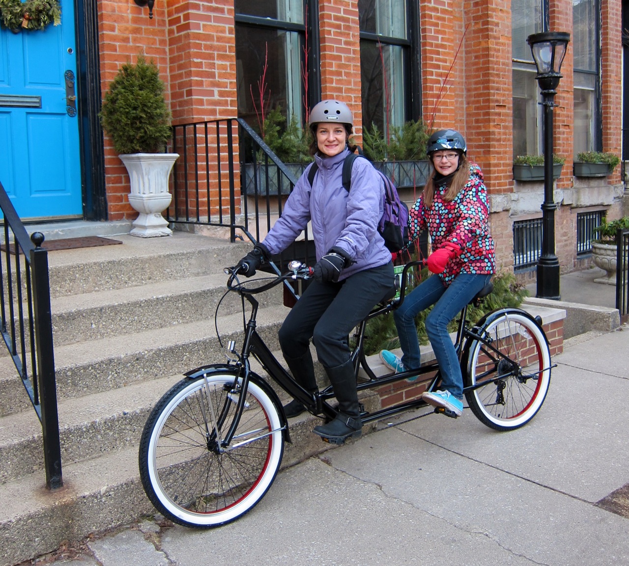 Bike Walk Lincoln Park: City bike riders and Tour de France competitors ...