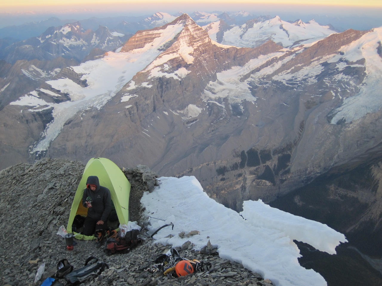 Canadian Rockies Alpine Guides: Mt. Robson - Infinite Patience