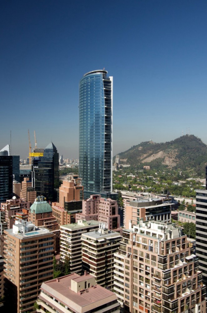 Arquitectura Reciente: Torre Titanium - Senarq - Santiago de Chile, Chile