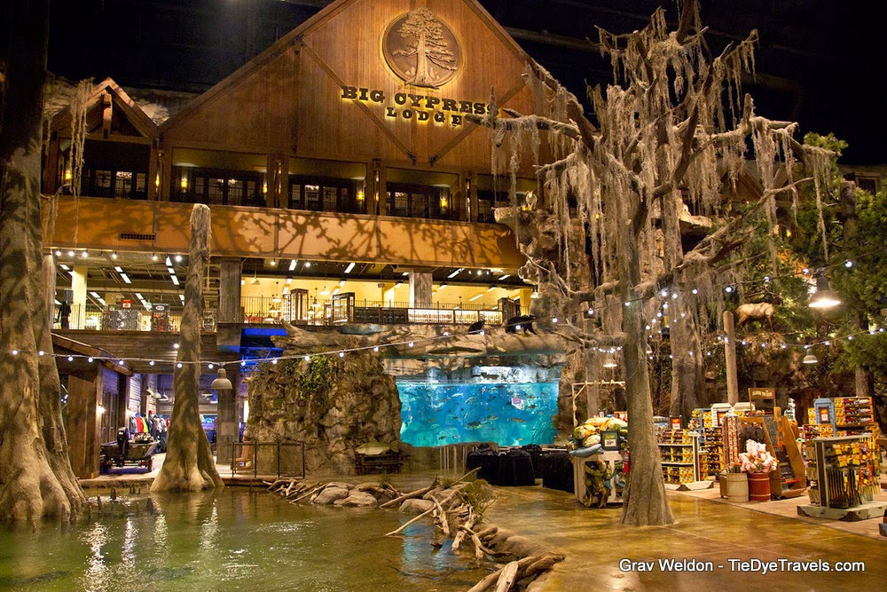 Tie Dye Travels with Kat Robinson - Author, Arkansas Food Historian, TV ...