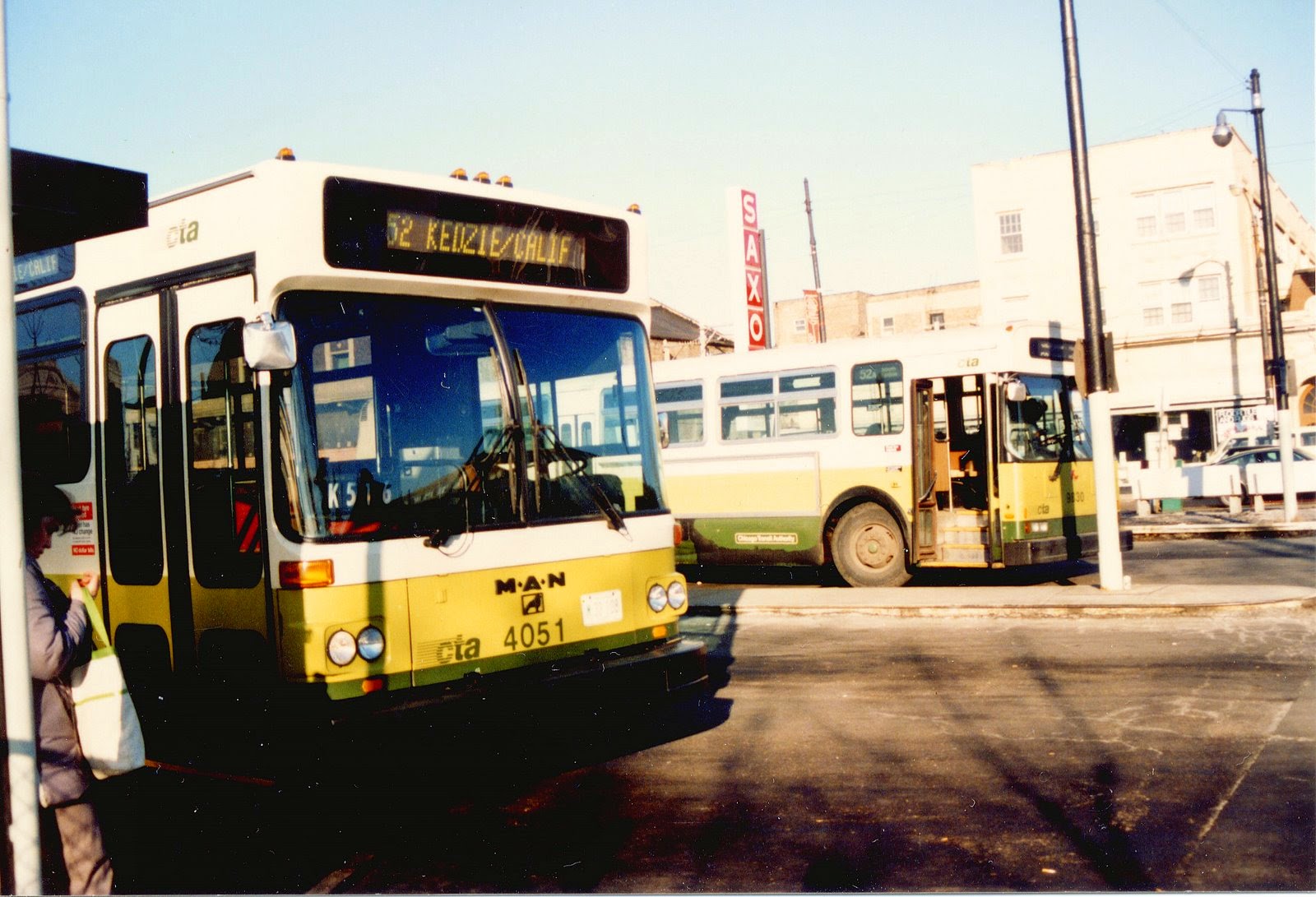 Eddie's Rail Fan Page: The Chicago Transit Authority bus terminal at ...