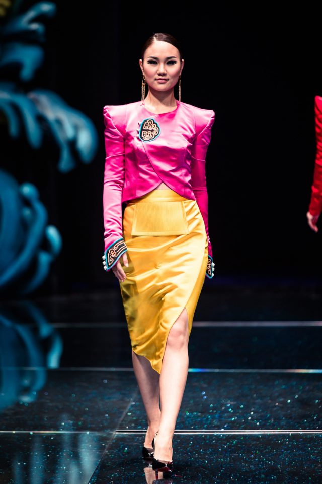 I AM FASHION !!!: Torgo Couture 2012