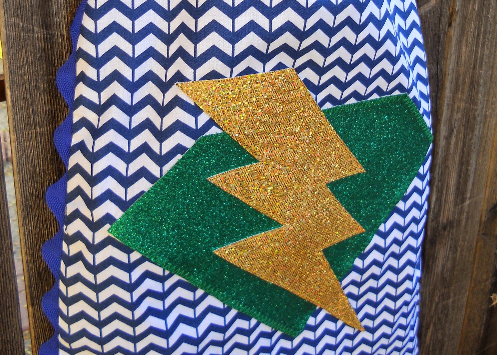 Just Another Hang Up: Little Boy Lightening Bolt Superhero Cape Tutorial