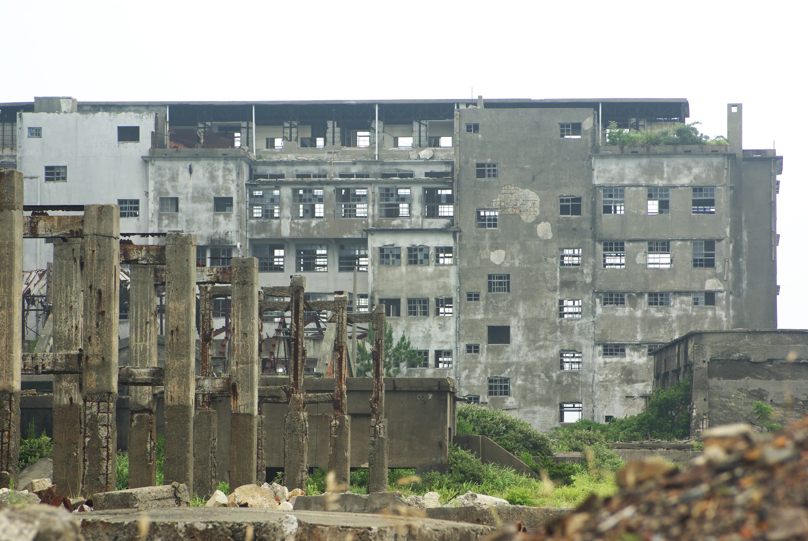 H.I.A.T. - Hey, I abandoned that!: The story of Hashima Island
