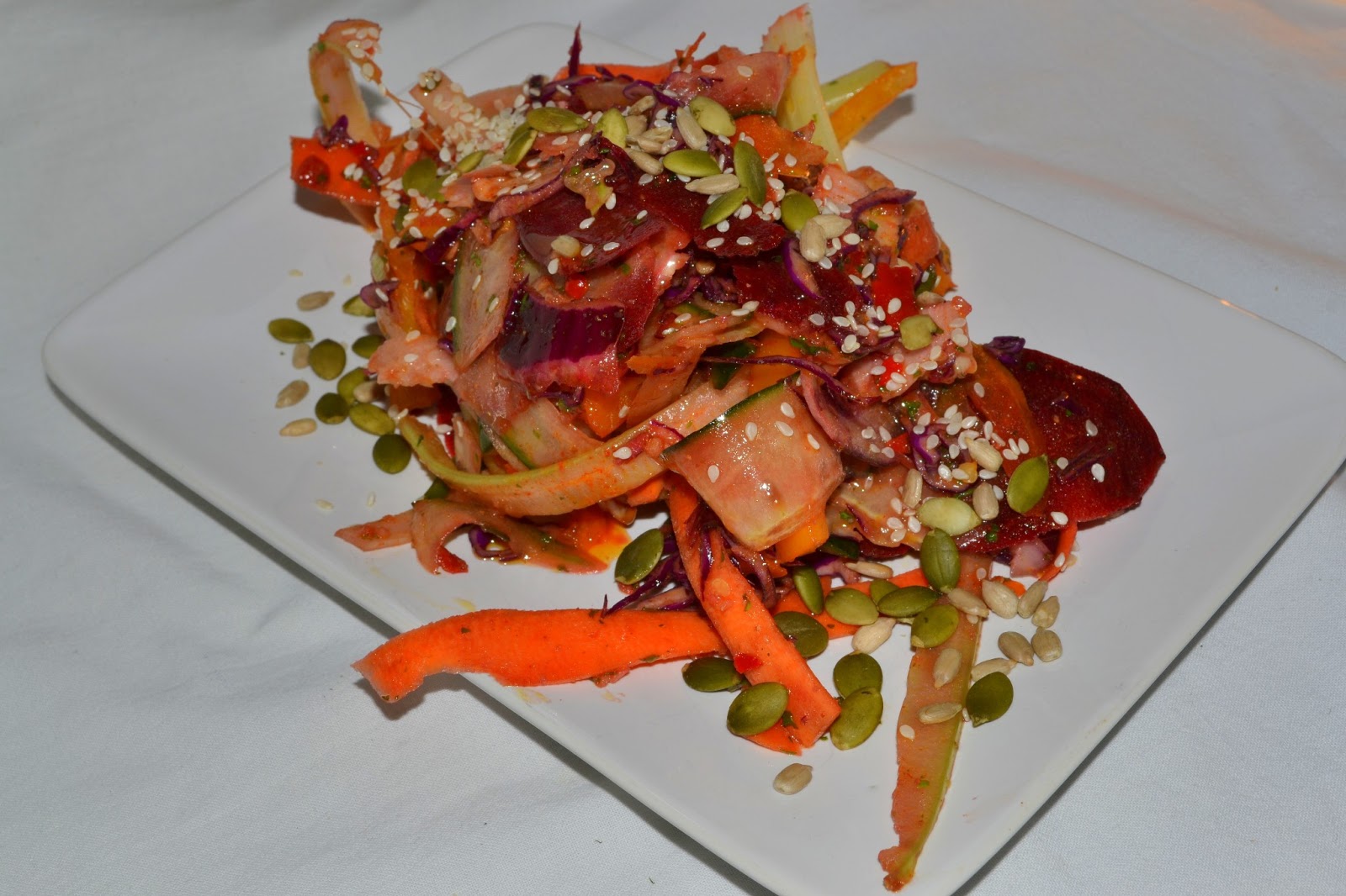 Veronicas Lchf Mat: Råkostsallad med het dressing (Lchf-Detox-Mejerifritt)