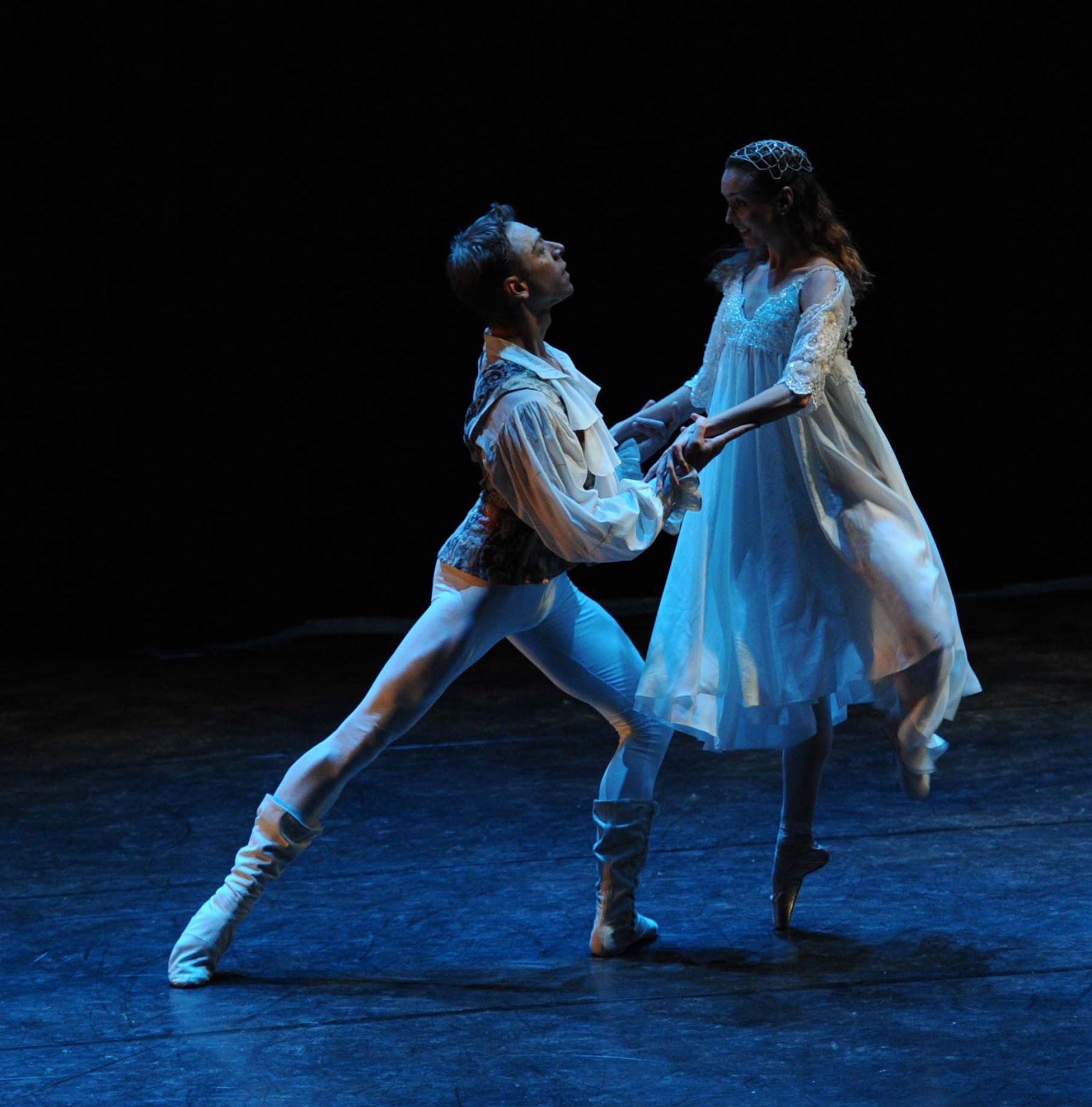 Dance to the Piper: January 2012