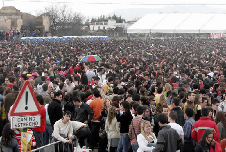 El BOTELLÓN EN ESPAÑA: EL BOTELLON EN ESPAÑA