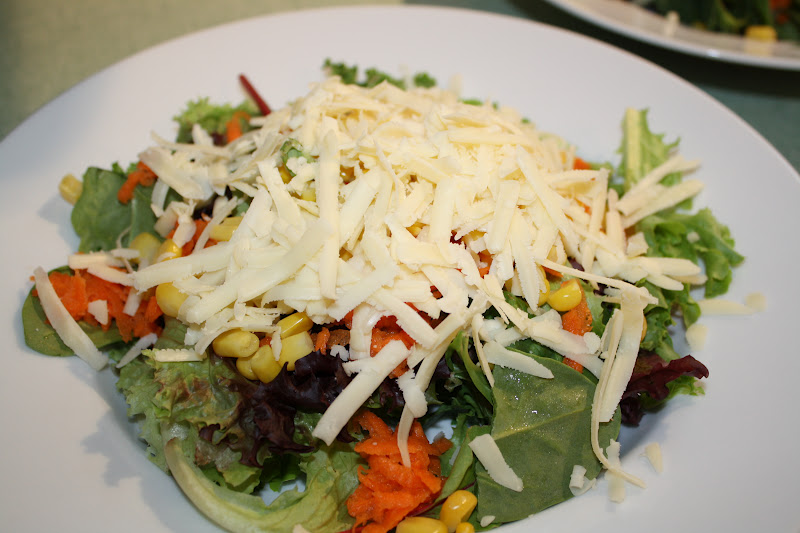 Hot Dinner Happy Home: Chicken Finger Salad