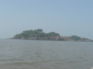 Khanderi-Underi Fort Maharashtra
