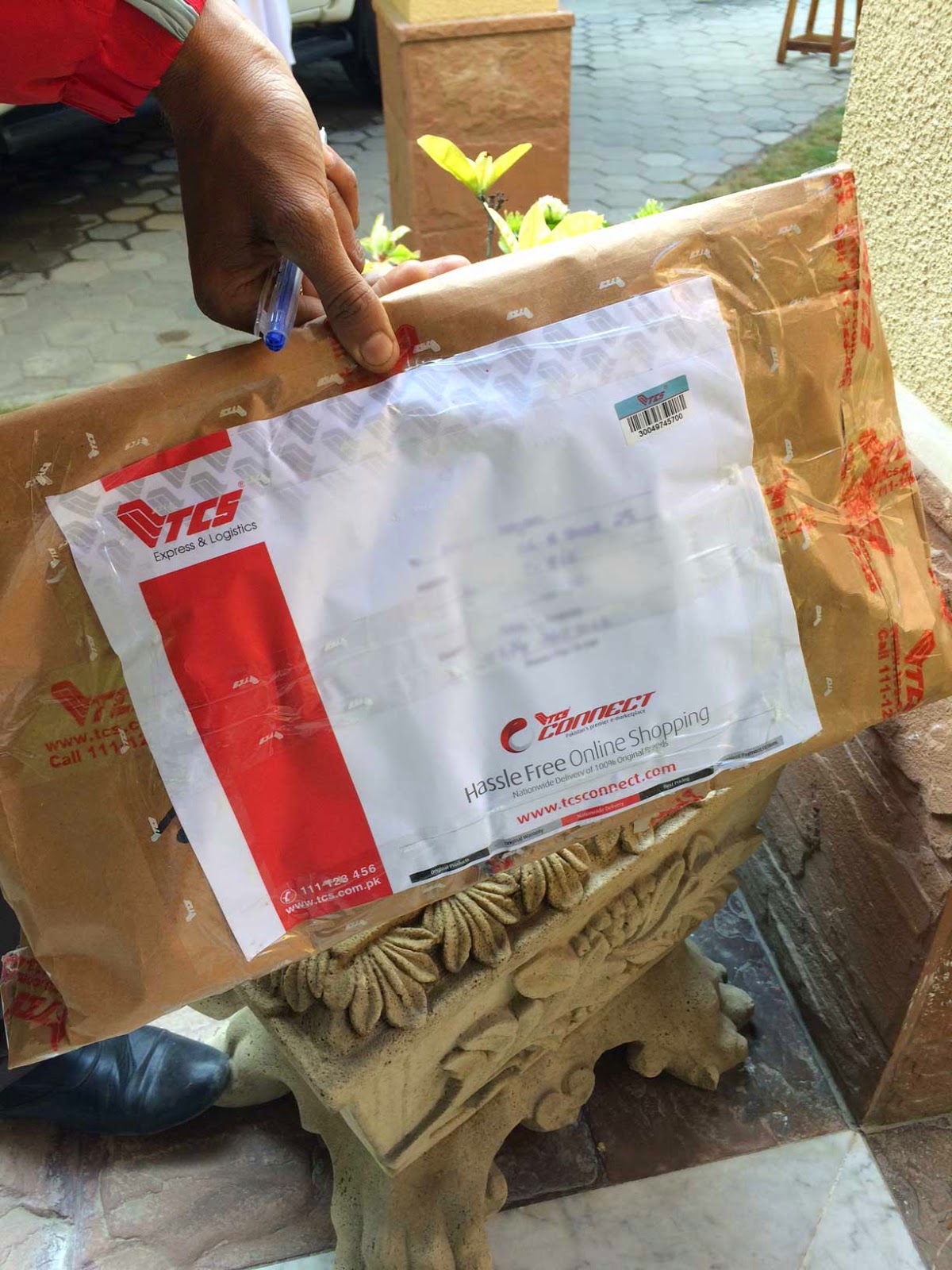 TCS Hazir The New Service By TCS Couriers Karachista Pakistani tcs-hazir-the-new-service-by-tcs-couriers-karachista-pakistani