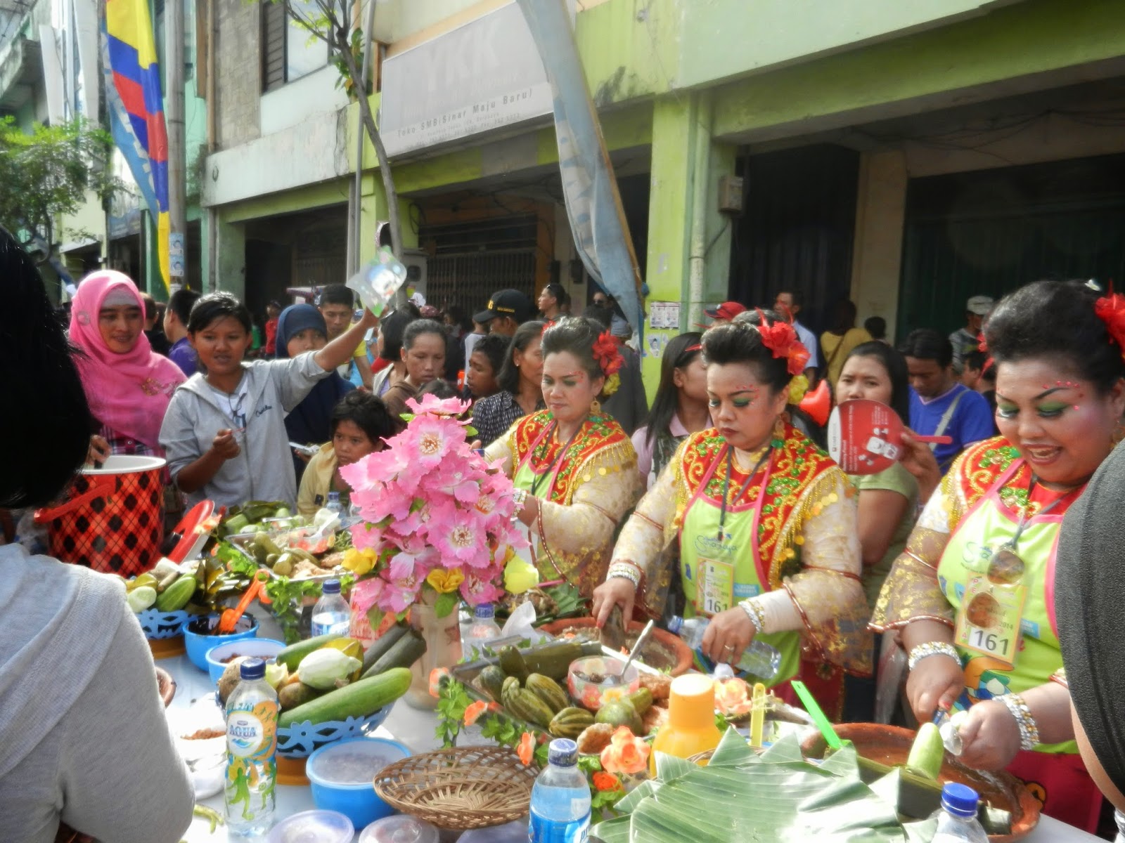 ‘Rujak Uleg’ Festival in Surabaya 2014 – Tasty and Free! ~ Sugar's