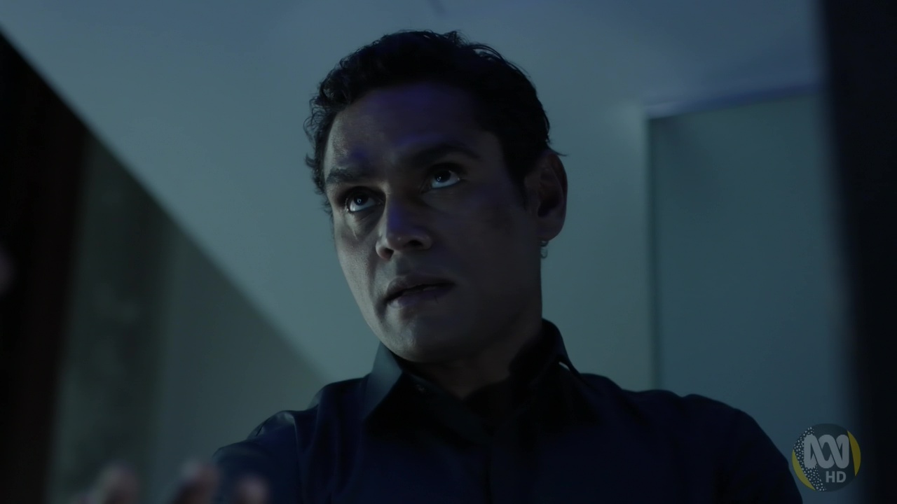 ausCAPS: Rob Collins shirtless in Cleverman 2-01 "Revival"