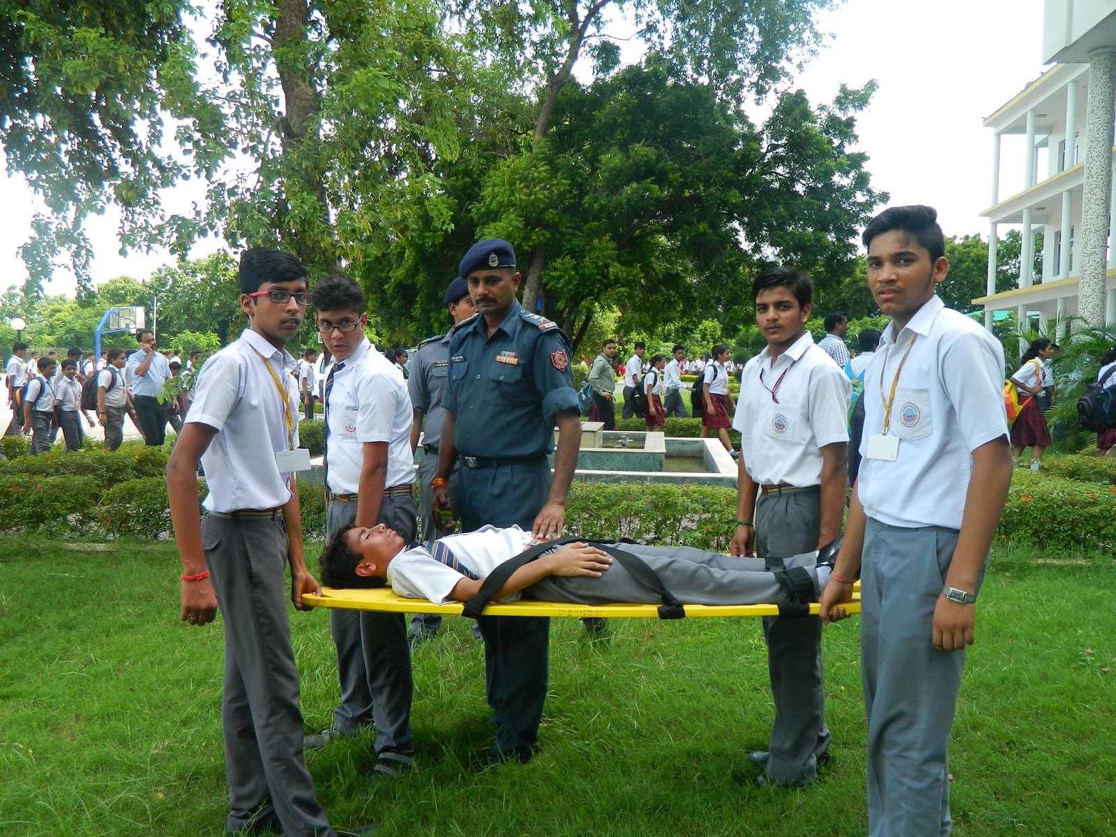 Bhadas Online: NDRF Conducts Mock Rescue Operations at Suncity