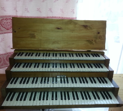 MIDI ORGANS CONSOLES d'ORGUE MIDI