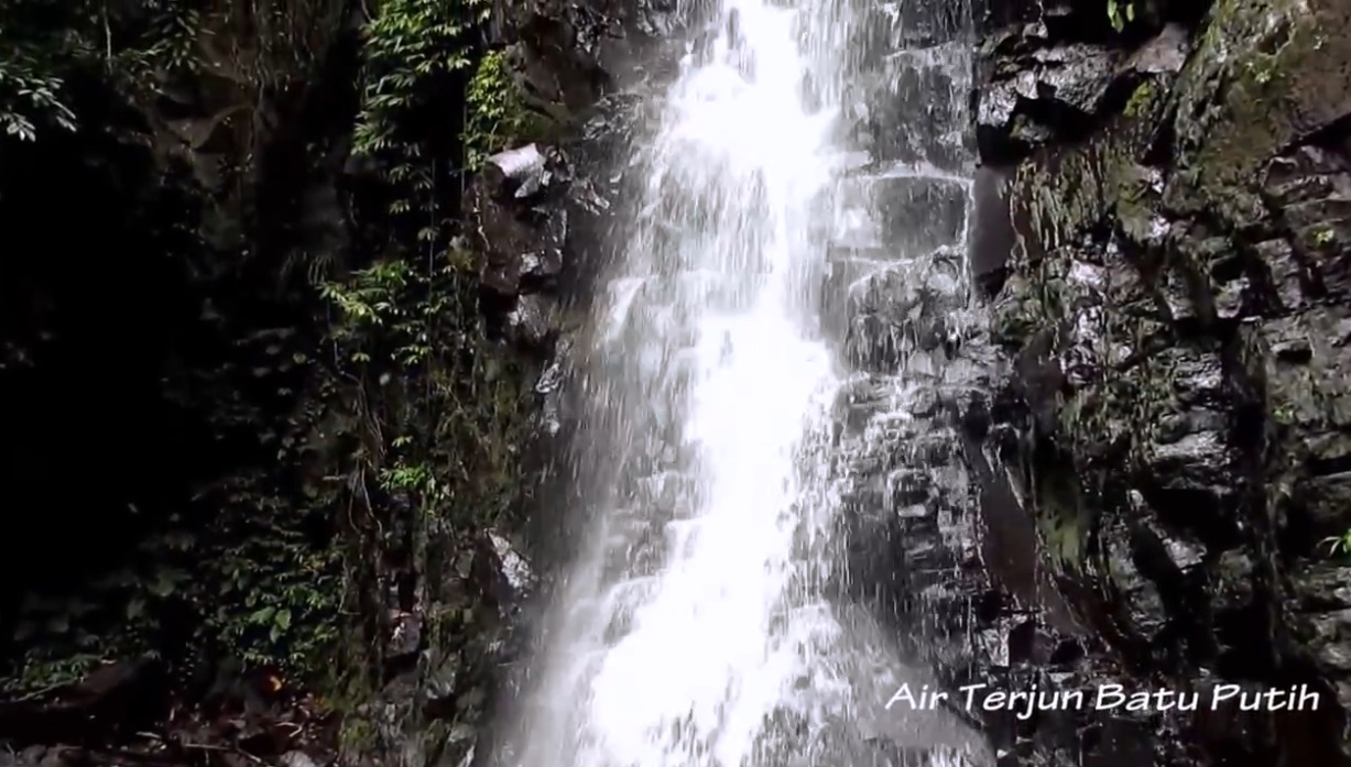Air Terjun Batu Putih Tahuna ~ Wisata Sangihe (Sangihe Tourism ...