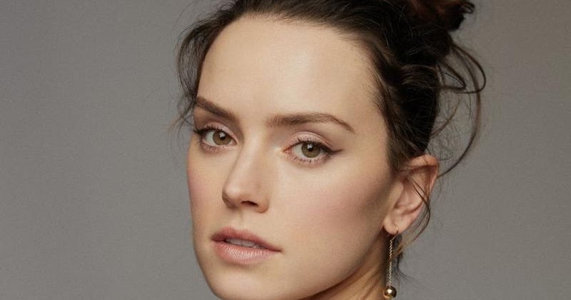 TORONTO CAT WOMAN: Daisy Ridley Covers "Grazia"