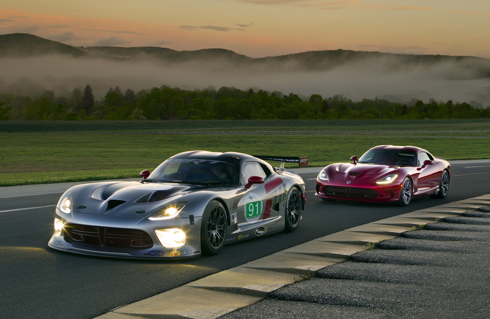 SRT Viper GTS-R Unveiled : Set for Return to American Le Mans Series