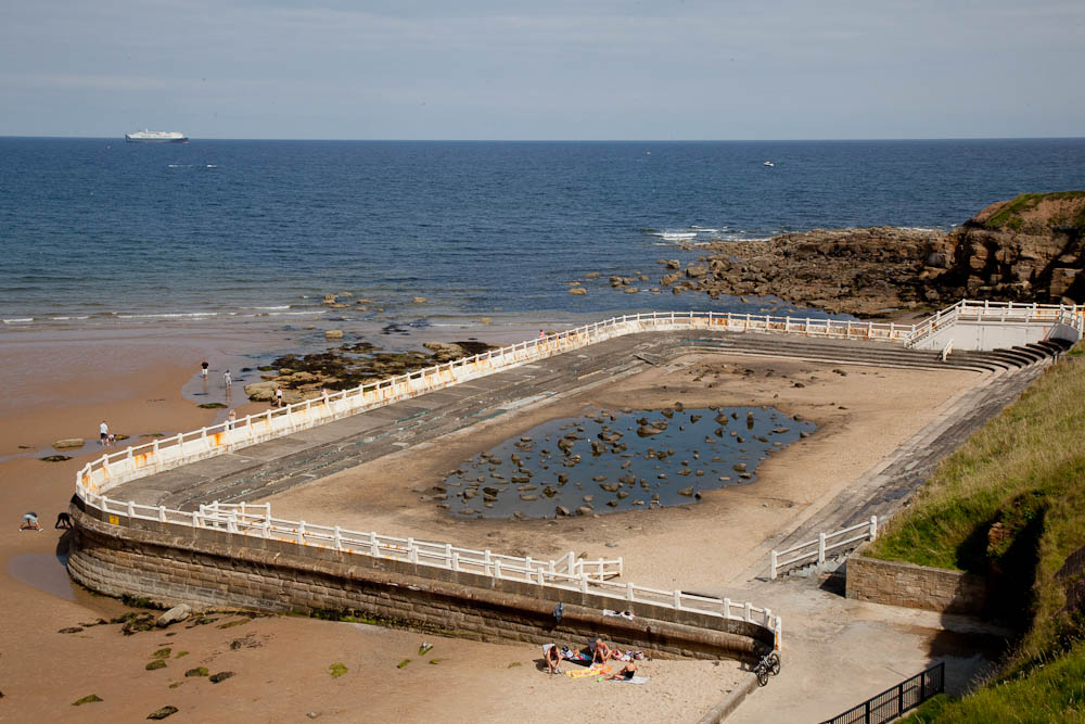Ann Miles Blog: Tynemouth Beach