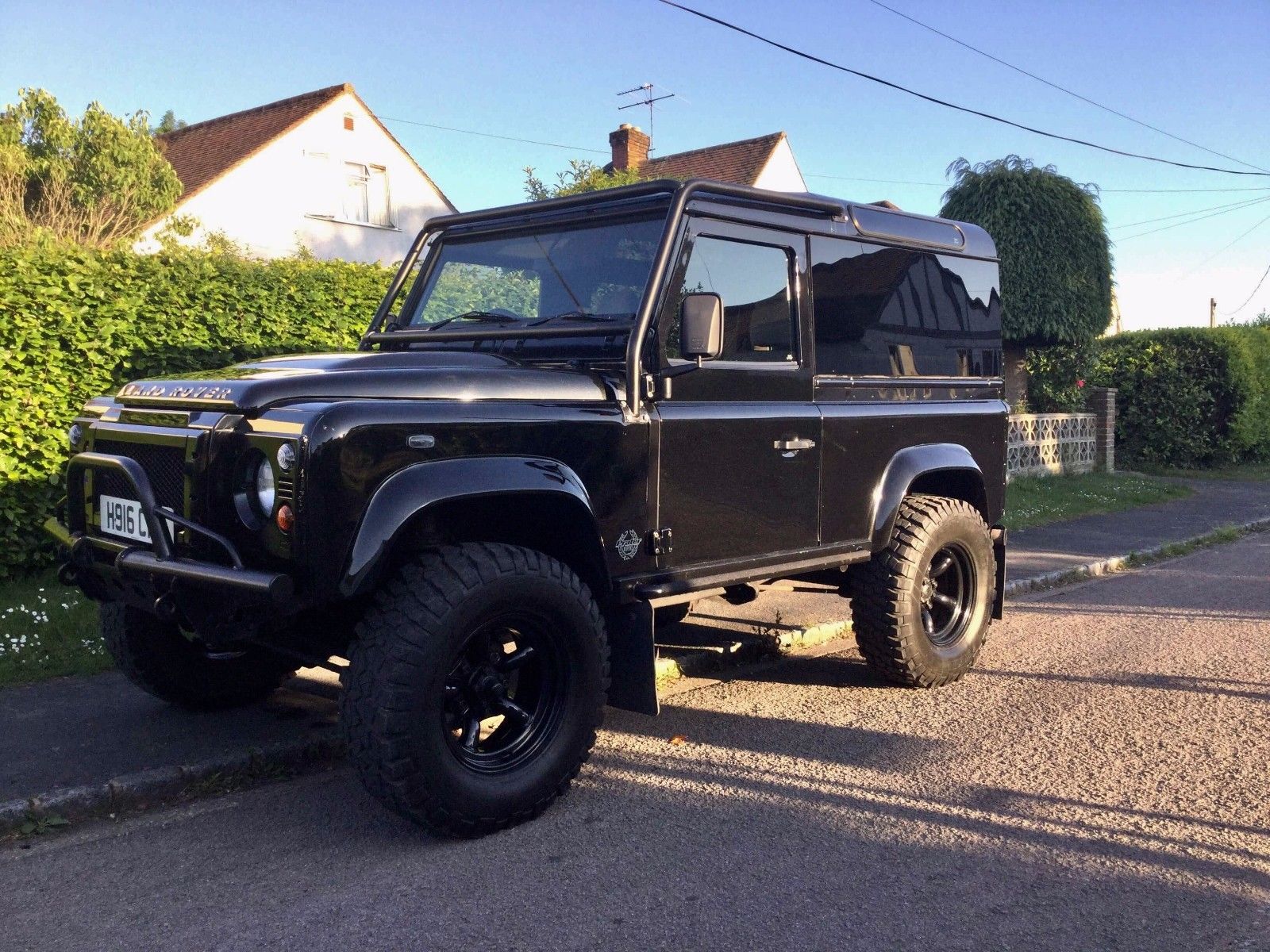 Landrover Defender: Land Rover Defender 90 300TDI Shooting Edition ...