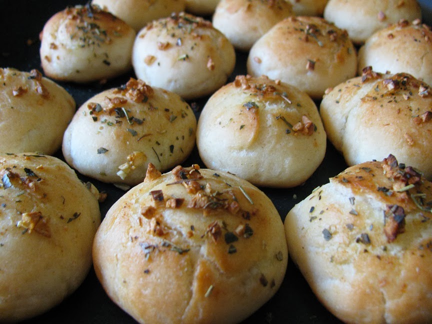 Food Slice: Garlic dough balls