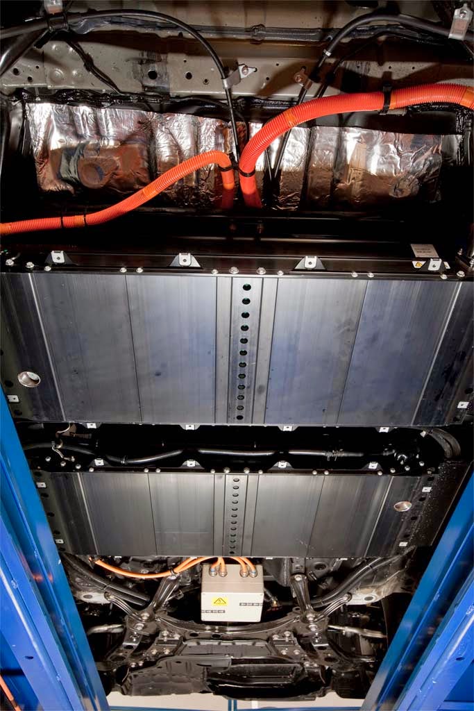 Tesla Battery Pack - Tear Down [VIDEO] | Electric Vehicle News