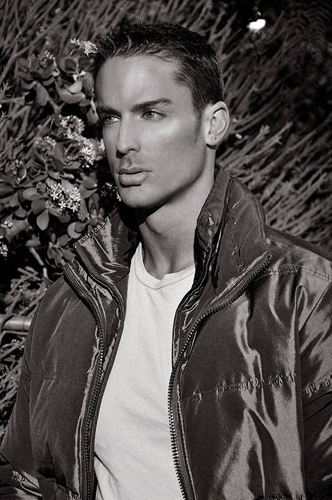 Los Ojos del Espectador: Trevor Adams