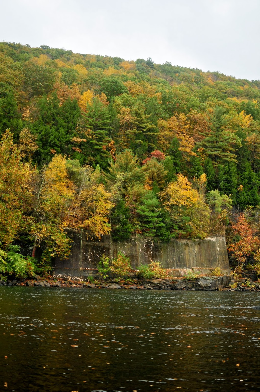 Jennifer Stiles Photography: Fall Rafting Down the Delaware River